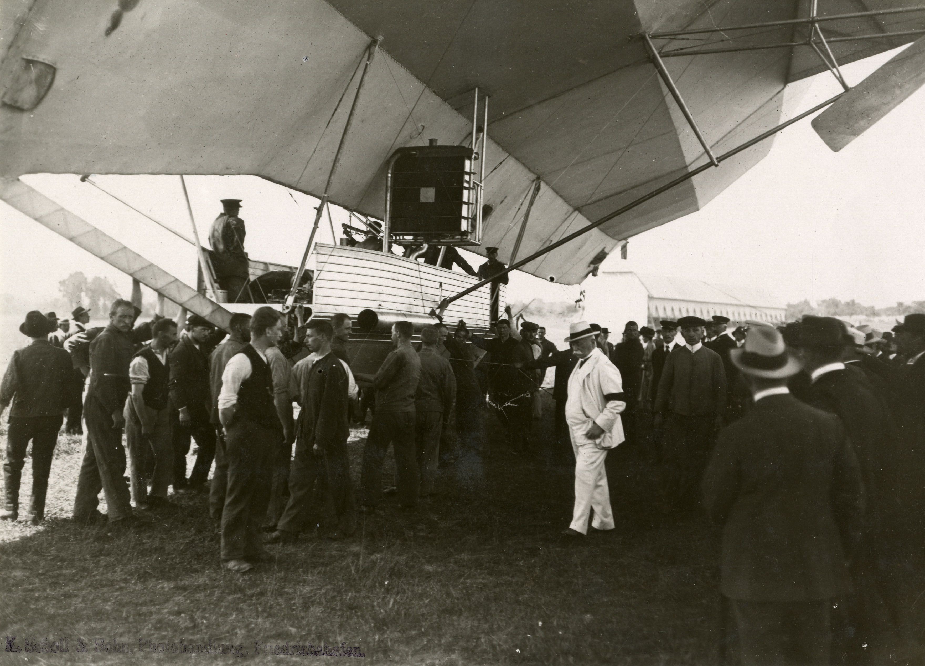 The LZ 13 Hansa airship - Zeppelin Museum
