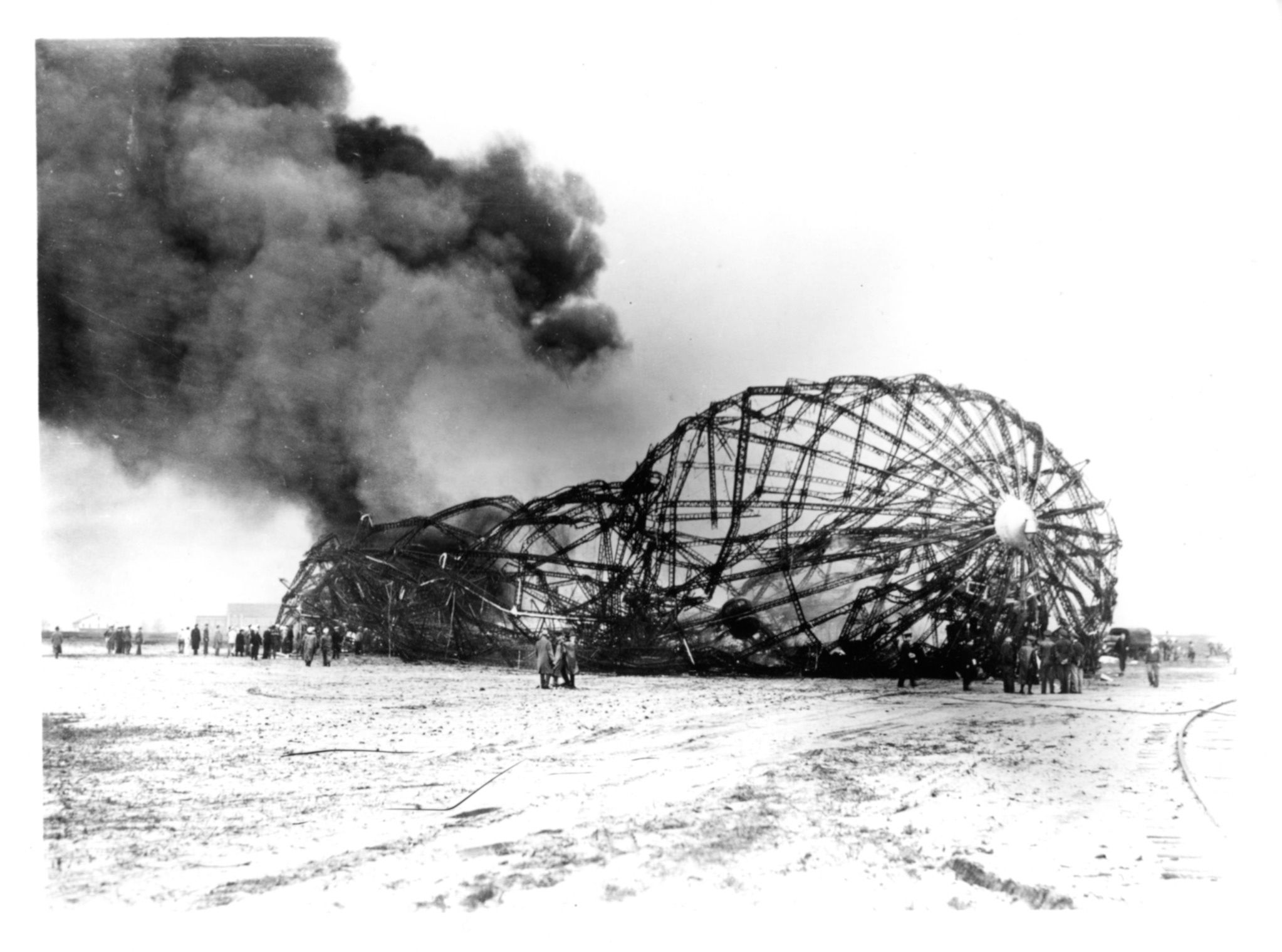 Part II: LZ 129 “Hindenburg” - the world's largest zeppelin in ...