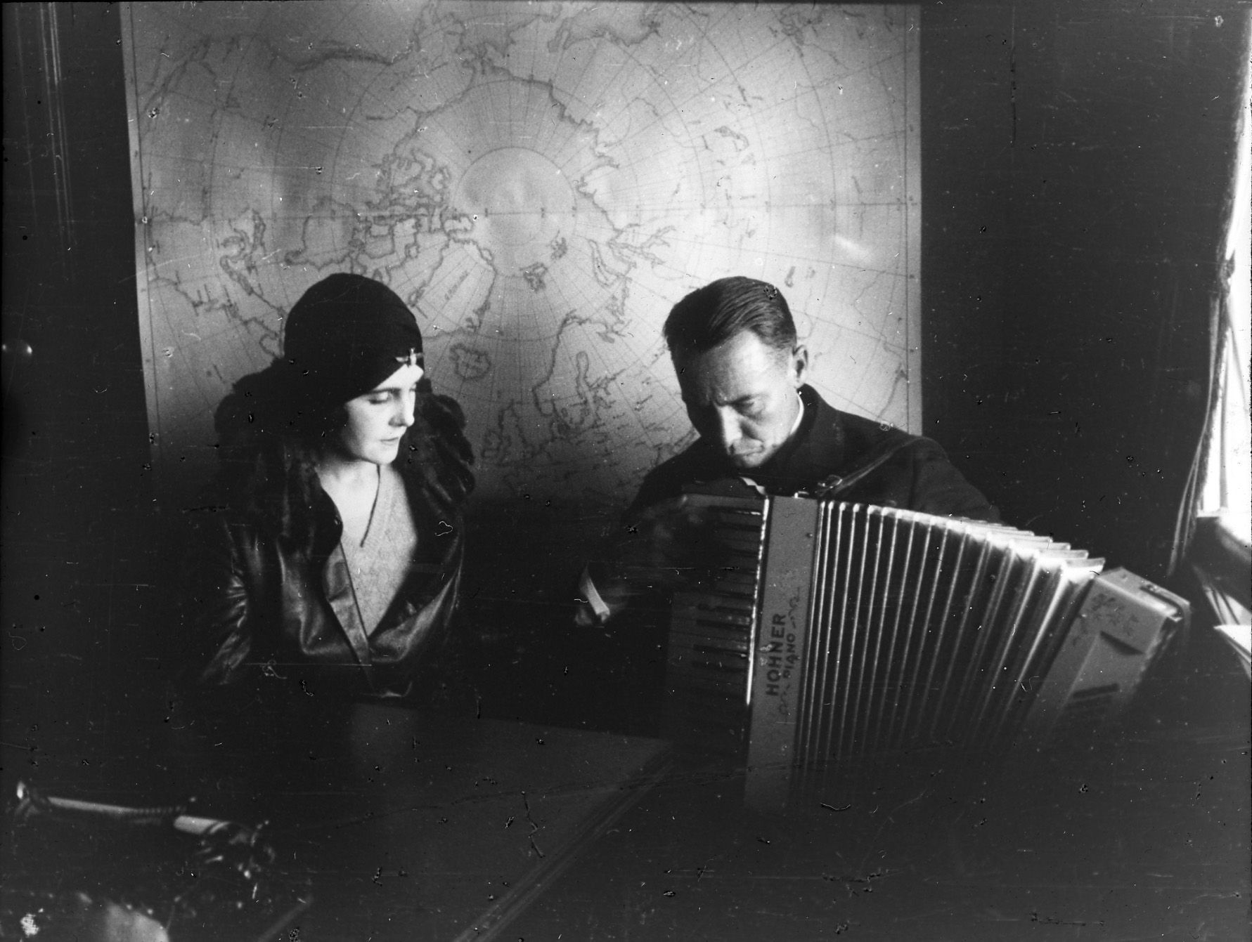 Lady Grace Drummond-Hay - Journalist and pilot - Zeppelin Museum