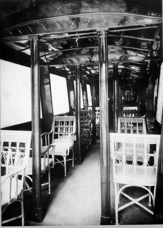 The world's first passenger airship: a portrait of the Zeppelin LZ 7 ...